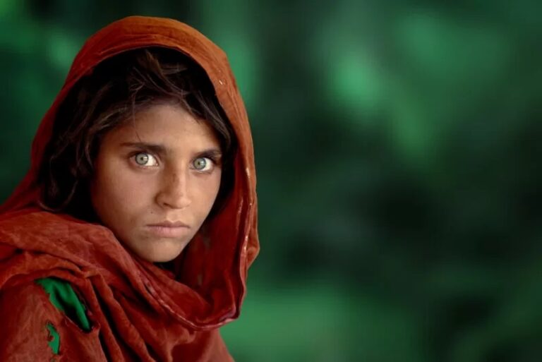 15 Most Famous Photographers Of All Time